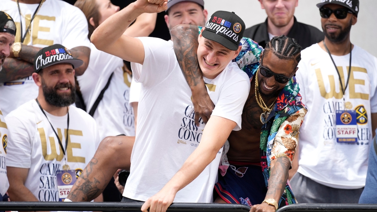 Nuggets celebrate their 1st NBA title with parade through the streets ...