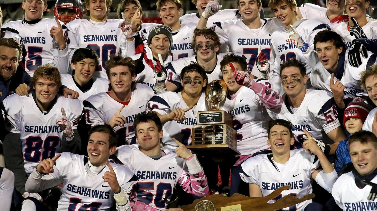 A championship finish for CSH football - Newsday