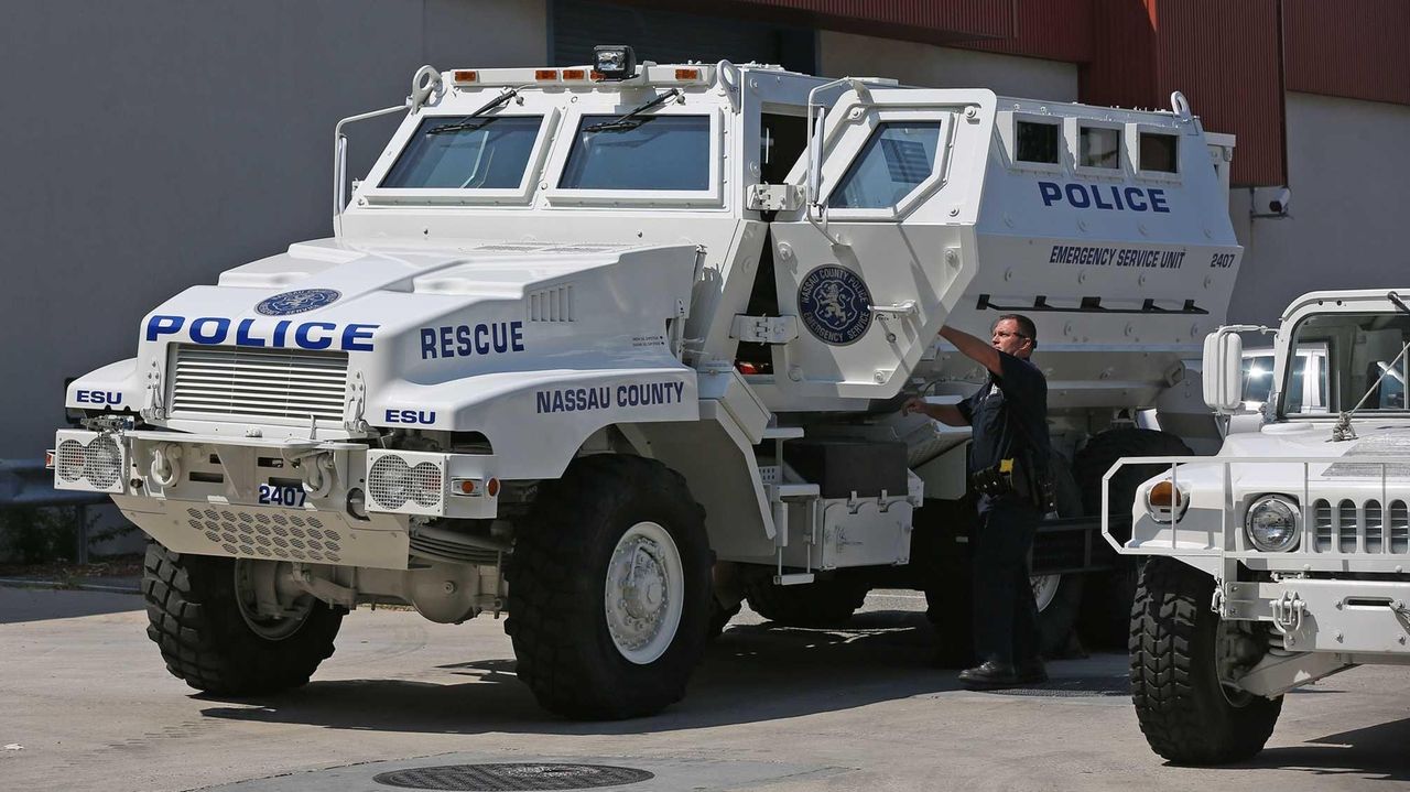 Long Island police agencies get $7.2M in surplus military gear - Newsday