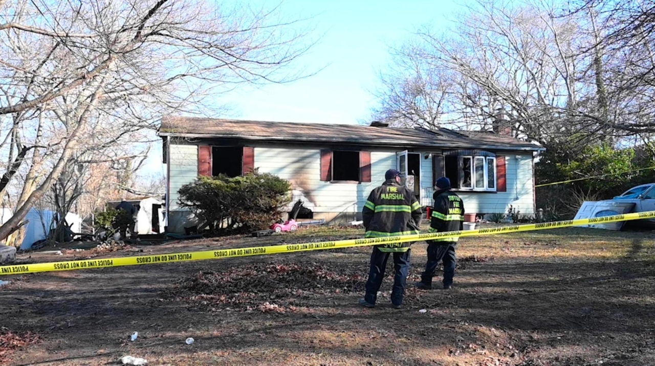 Toddler killed in early-morning house fire in Gordon Heights, Suffolk ...