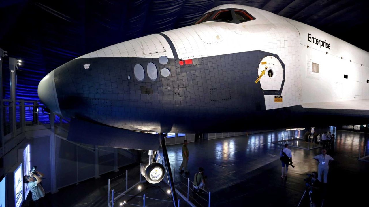 Space shuttle Enterprise makes public debut at Intrepid Sea, Air and ...