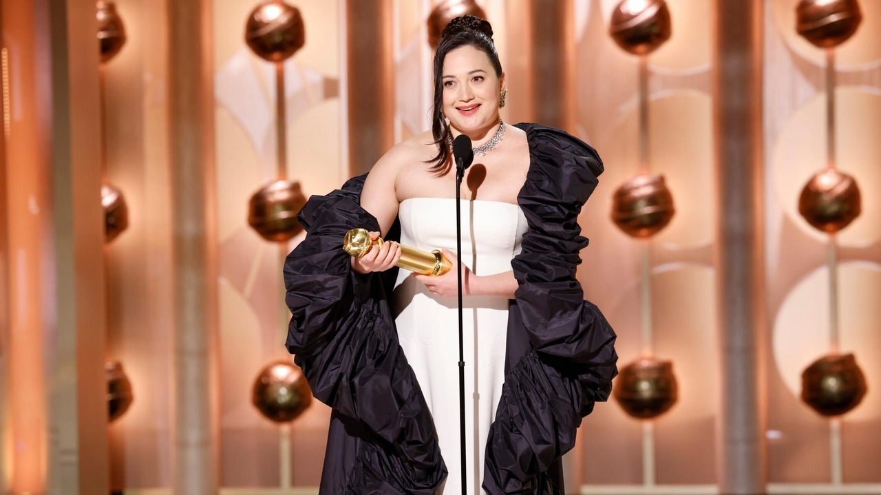 Lily Gladstone is the Golden Globes' first Indigenous best actress ...