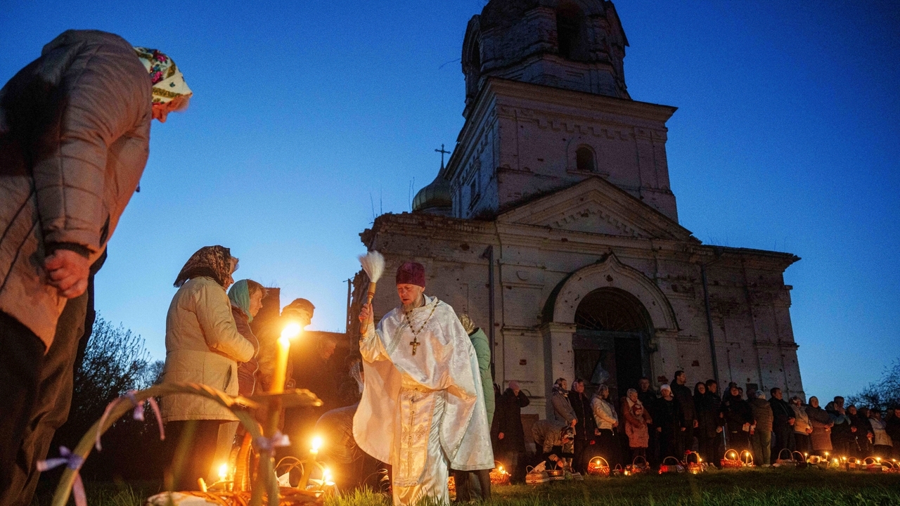 Ukrainians mark Easter with little faith in Russia ceasefire - Newsday