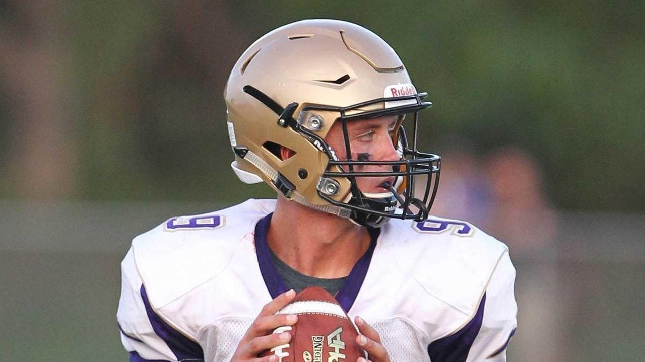Sayville football tops Fall Big 10 - Newsday