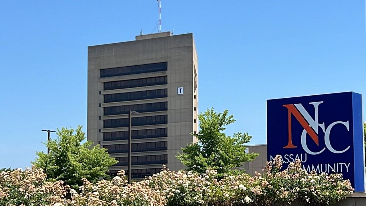 Plan for $3B NYU Langone facility at Nassau Community College on hold ...