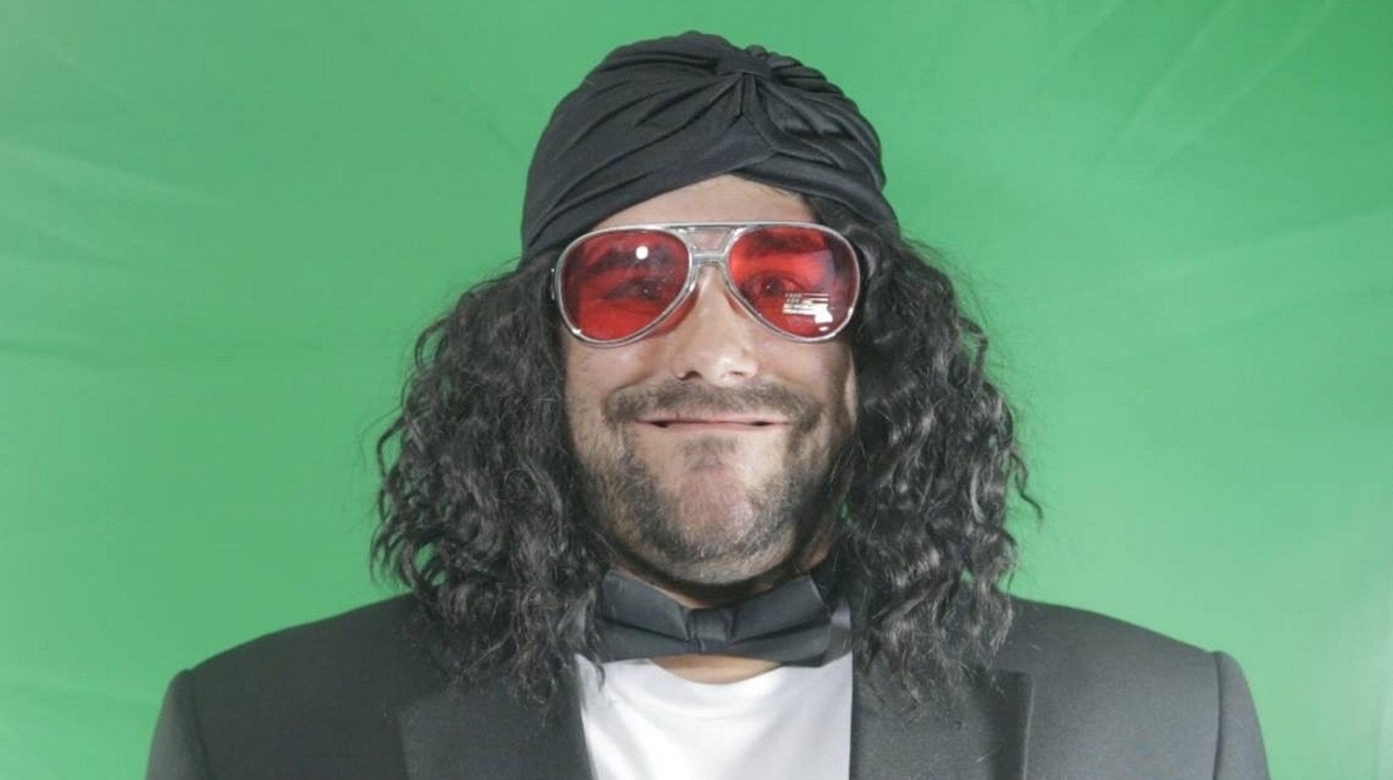 LI's DJ Cummerbund wins inaugural mashup VMA - Newsday