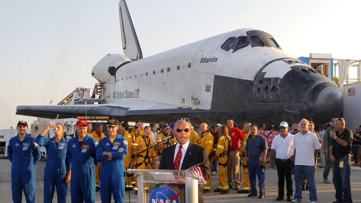 Last space shuttle comes home, ends 30-year era - Newsday
