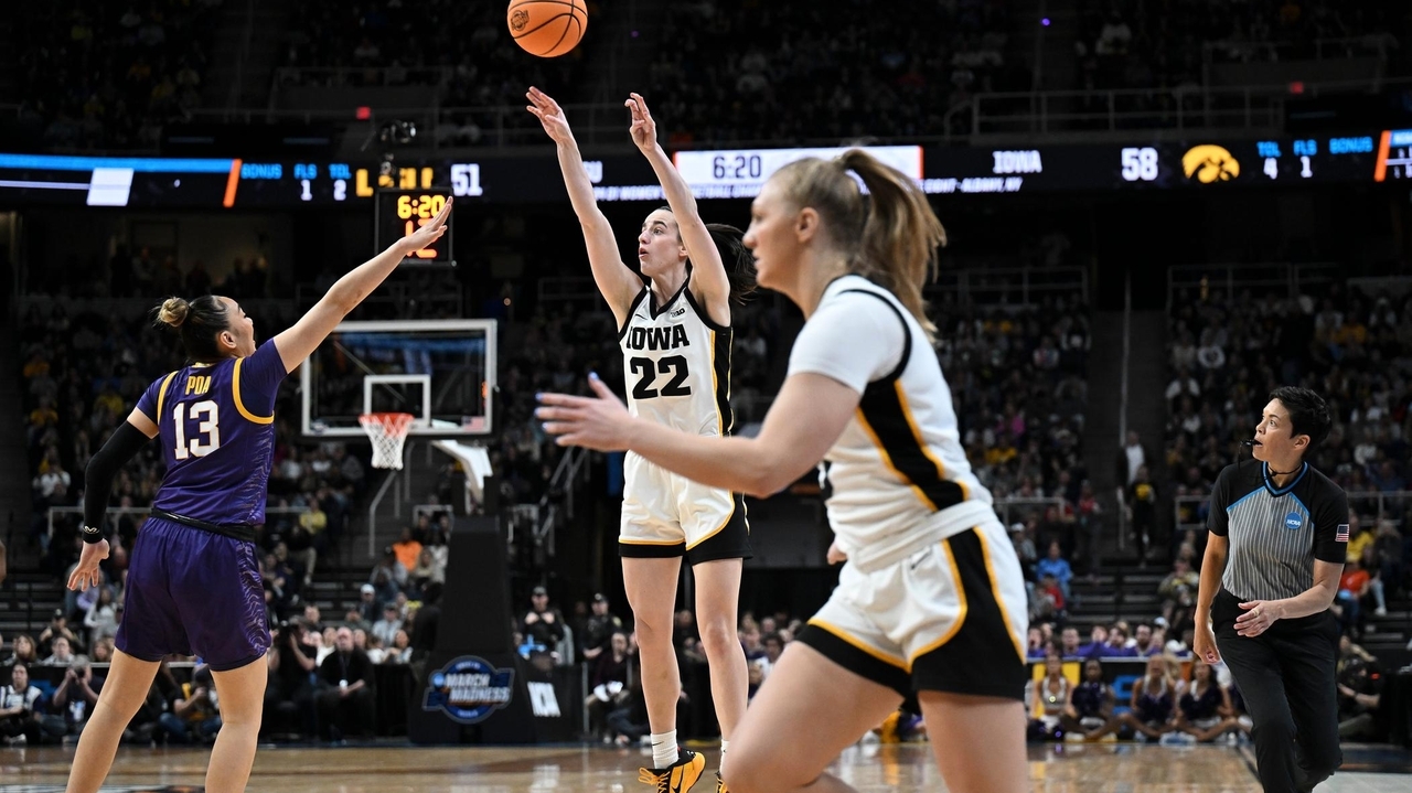 Iowa's Caitlin Clark matches March Madness 3-point record with 9 in ...