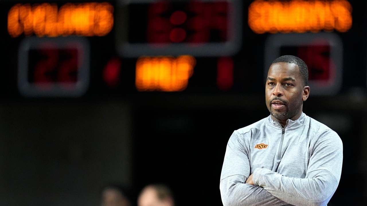 Mike Boynton promoted to interim coach at Michigan as Dusty May leaves ...