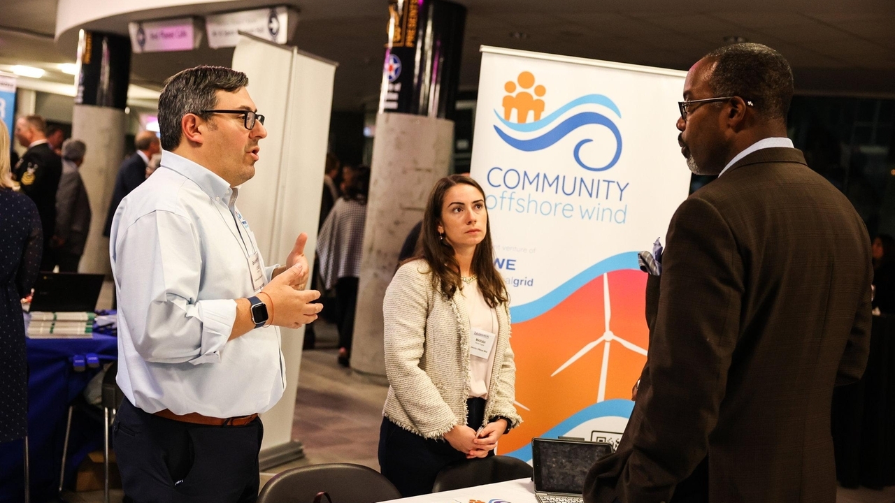 Schools see wind energy as new jobs-training frontier - Newsday