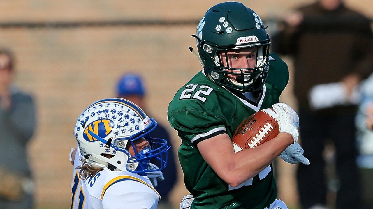 Matt Josefson's kickoff return for a TD lifts Lindenhurst over West ...