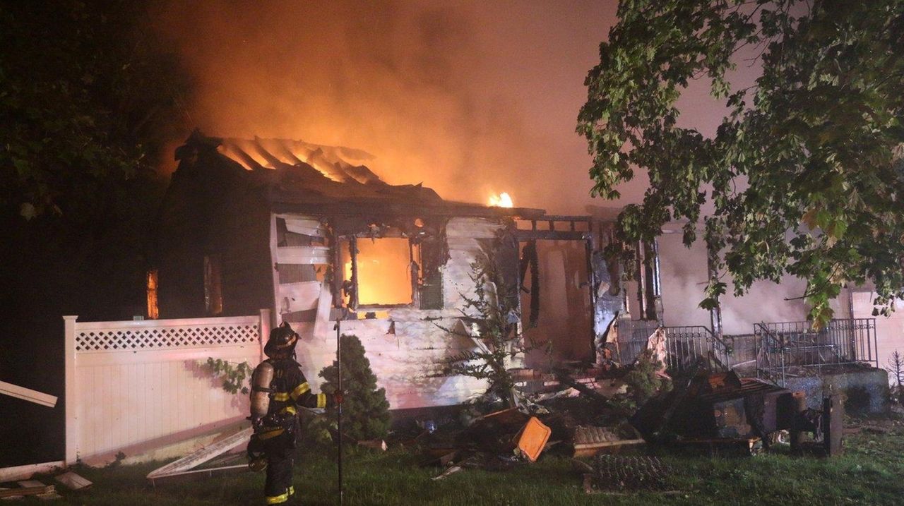 Fire destroys North Bellport home, officials say - Newsday