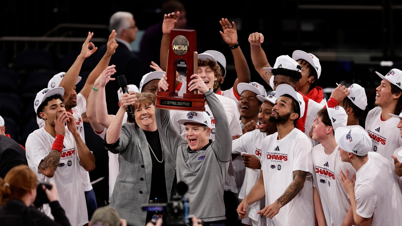 Final Four: At Florida Atlantic, it's not 'F-A-Who?' anymore - Newsday