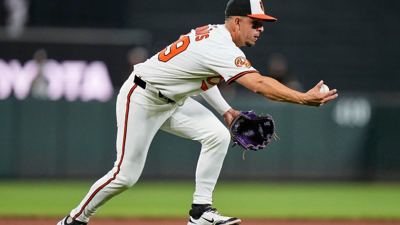 Orioles put 3B Ramón Urías on the IL, bring up top prospect Coby Mayo from the minors - Newsday