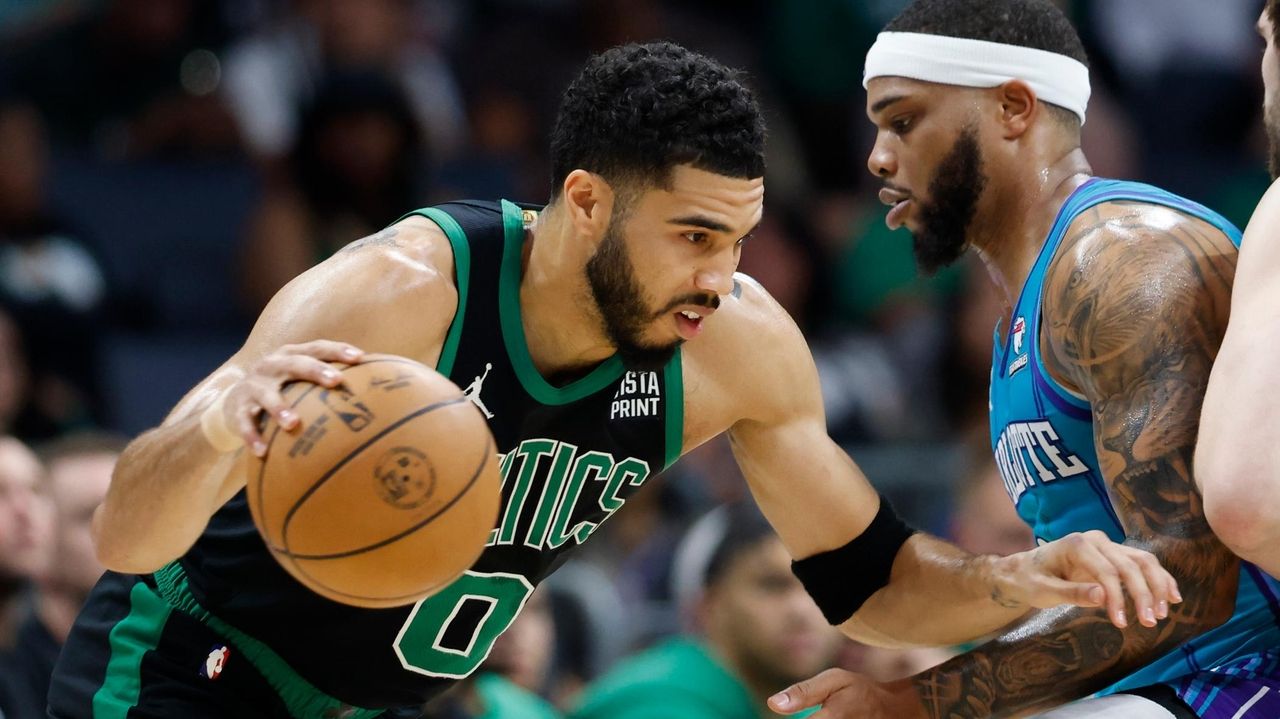 Jayson Tatum, Sam Hauser each score 25 as Celtics beat Hornets 118-104 for 11th win in 13 games ...
