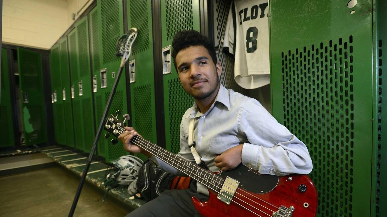 William Floyd senior Wesley Sullivan turns adversity into advantage ...