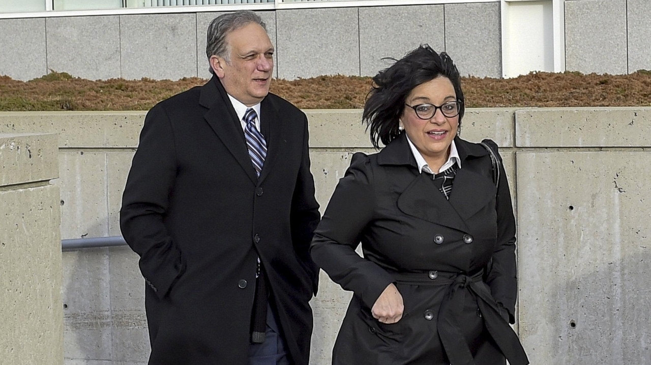 Prospective jurors in Mangano retrial get brief summary of corruption ...
