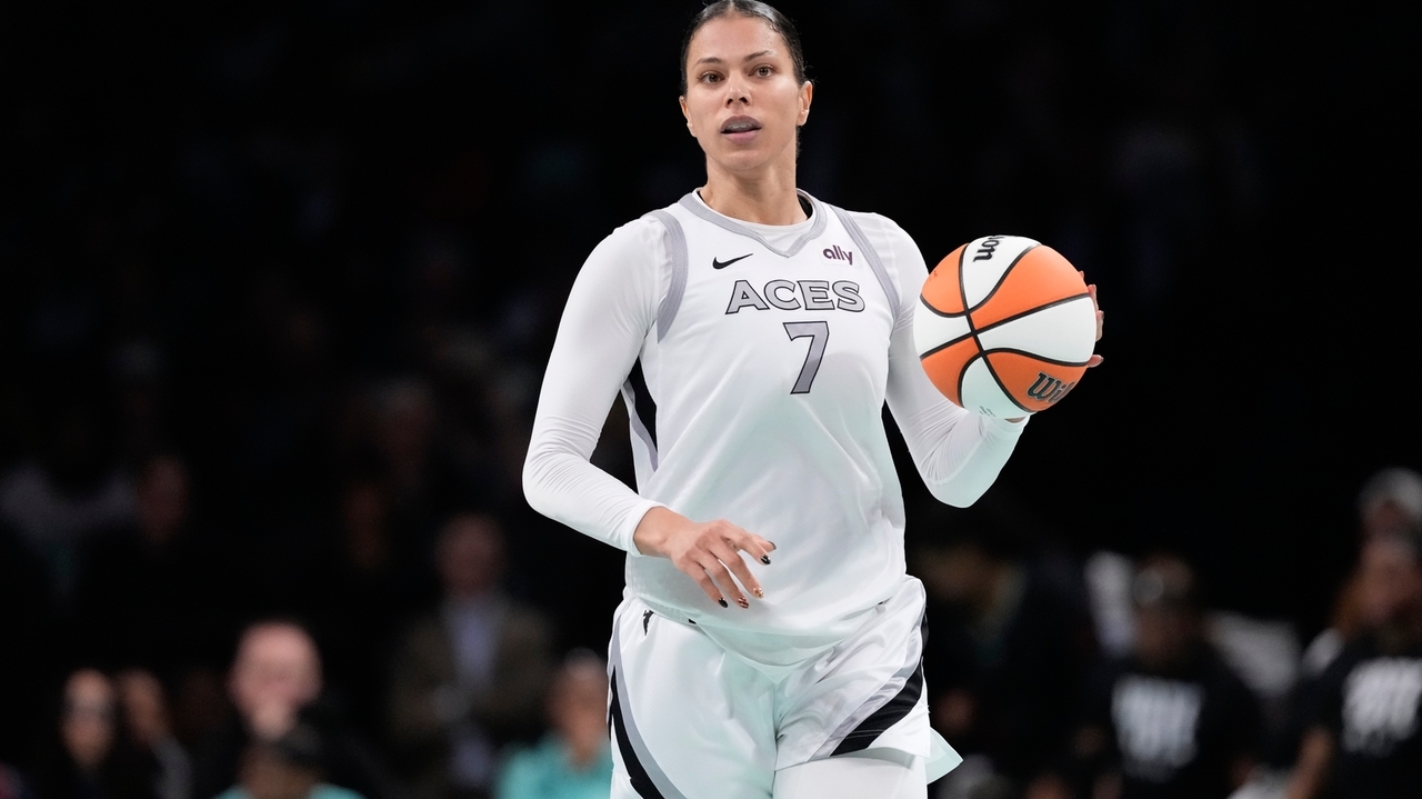 Alysha Clark gets chance to play close to home by joining Athletes ...