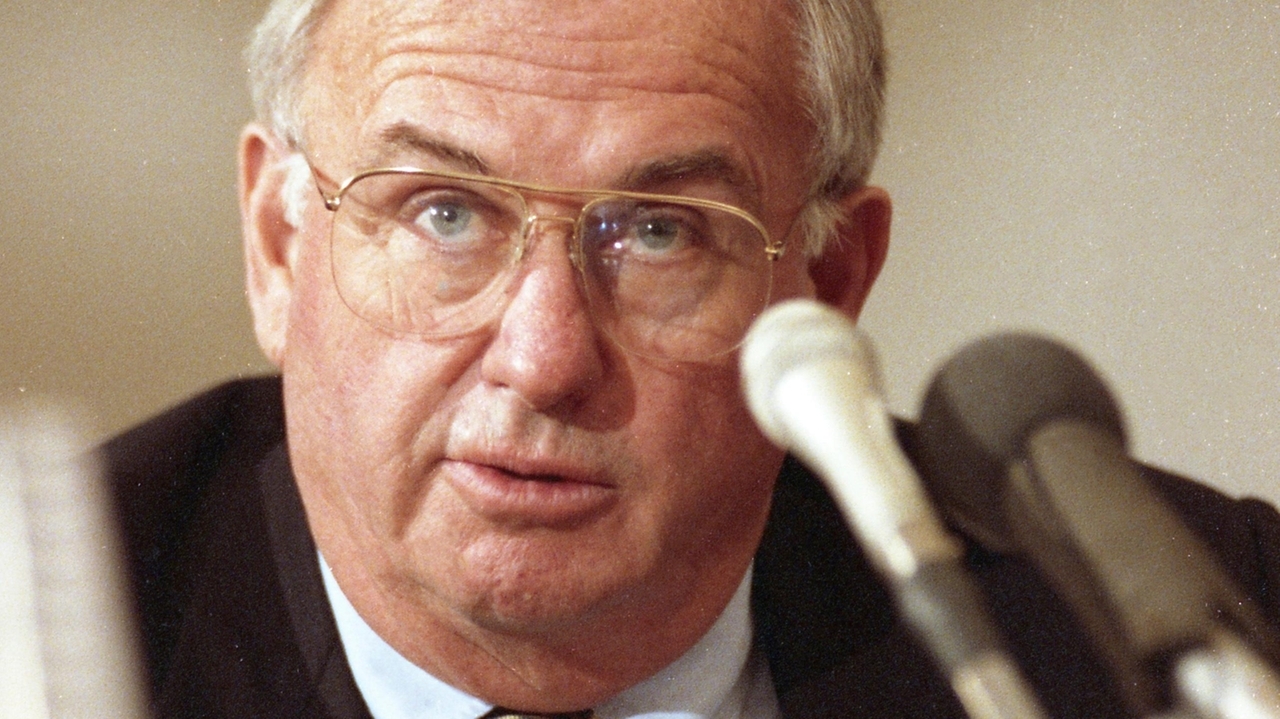 Former Connecticut Gov. Lowell P. Weicker Jr. is remembered as a ...