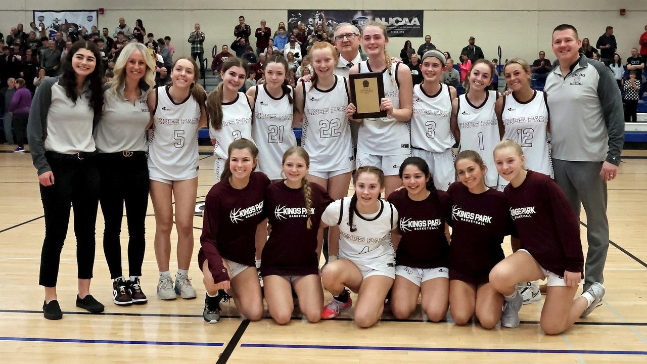 Suffolk Class A girls basketball final: Kings Park vs. Bayport-Blue ...