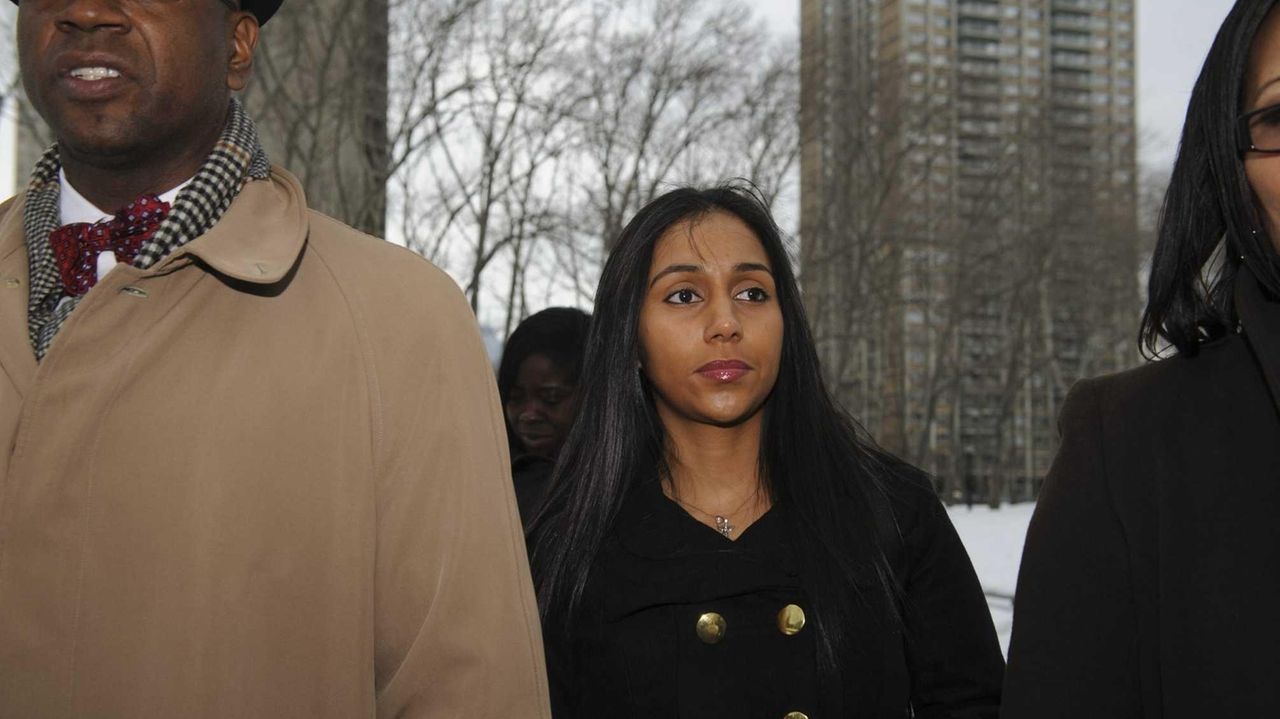 Nancy Gonzalez, ex-prison guard, draws 1-year sentence for having sex ...