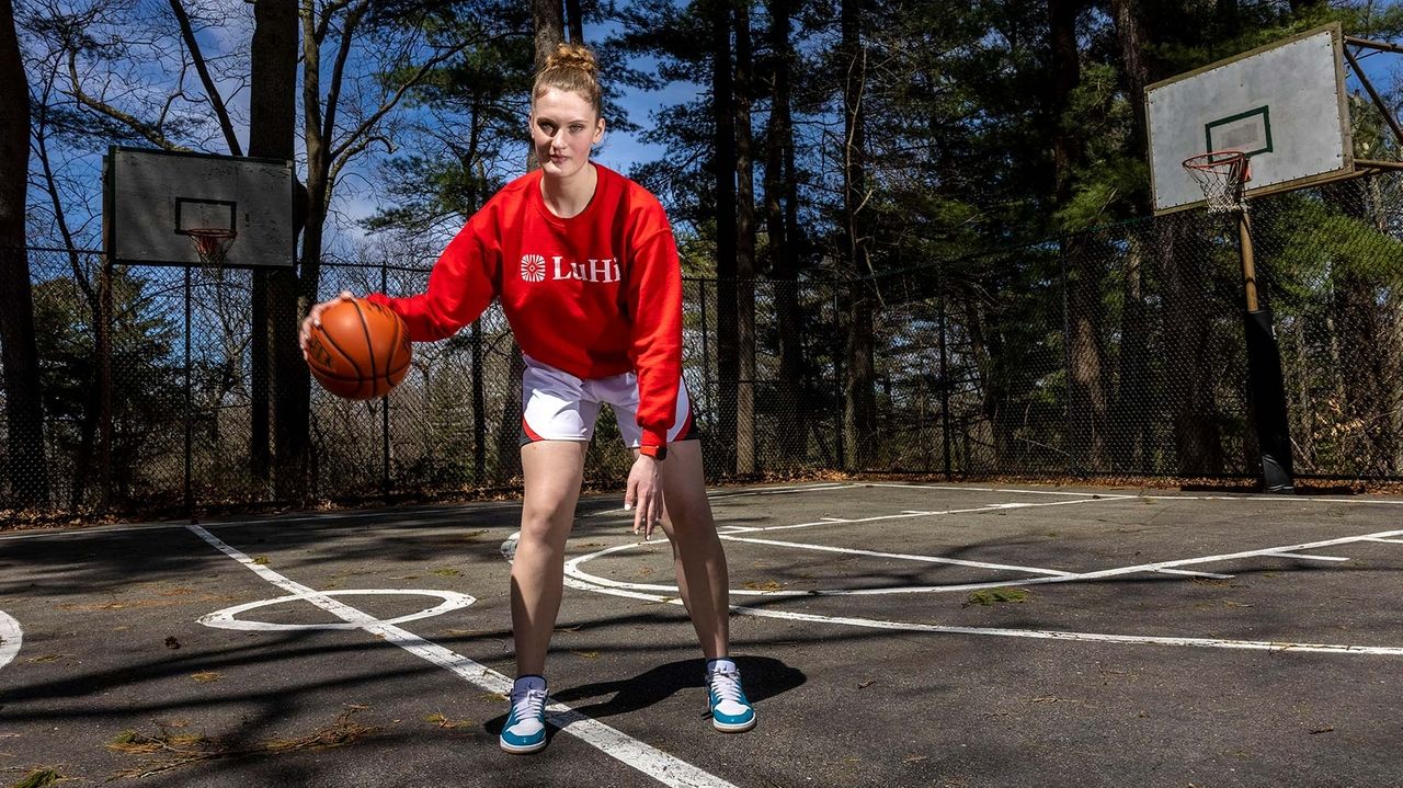 War in Ukraine hits home for LI high school basketball star Kate Koval ...