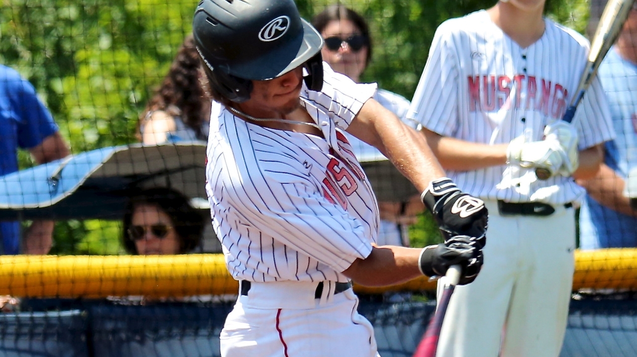 Matthew Carrera, Mount Sinai baseball use seven-run second inning in ...
