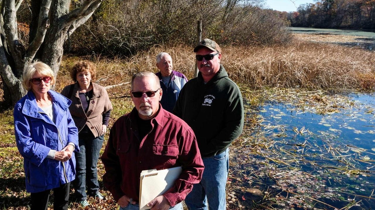 Brookhaven commits to restoring Lower Lake to former beauty - Newsday