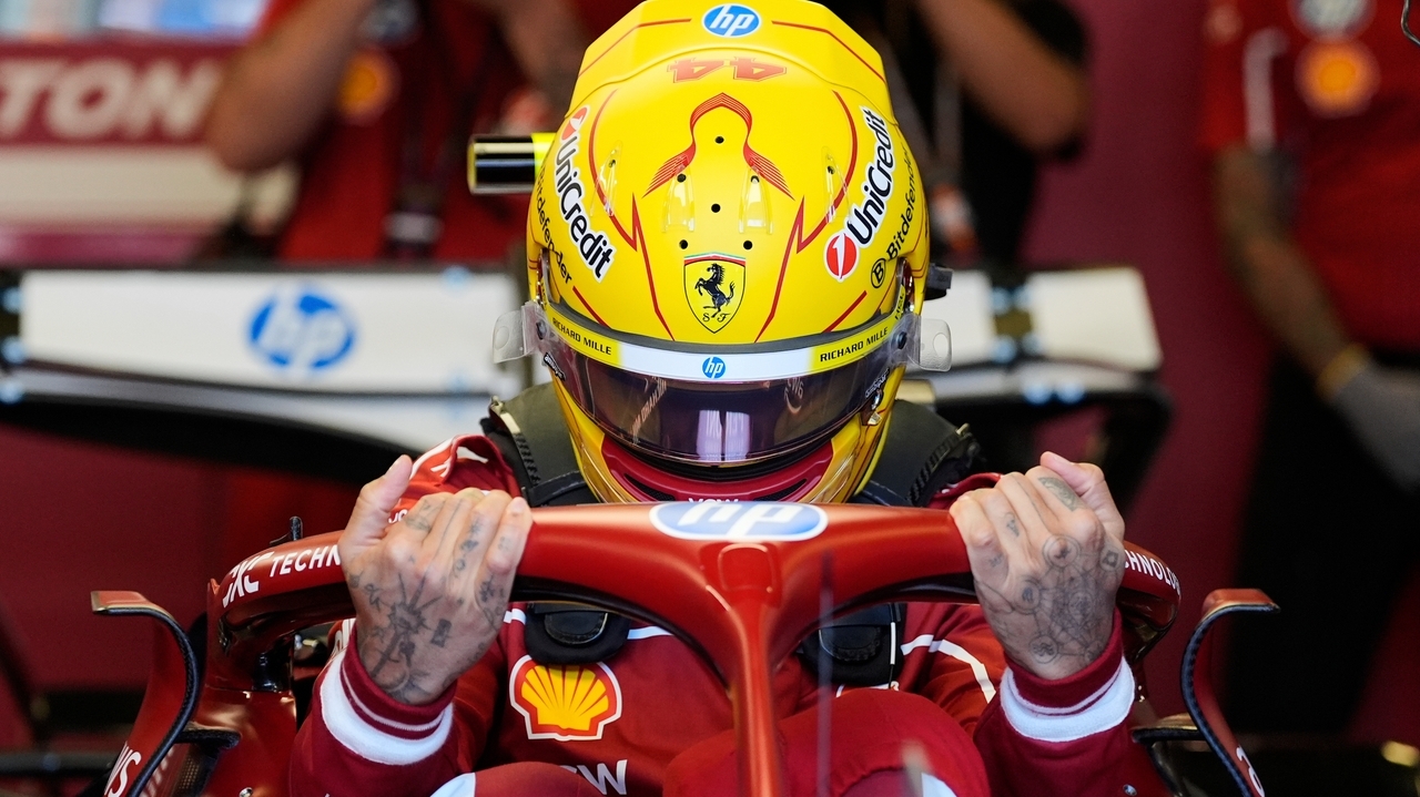 Lewis Hamilton ready to race for Ferrari for the first time in F1's ...