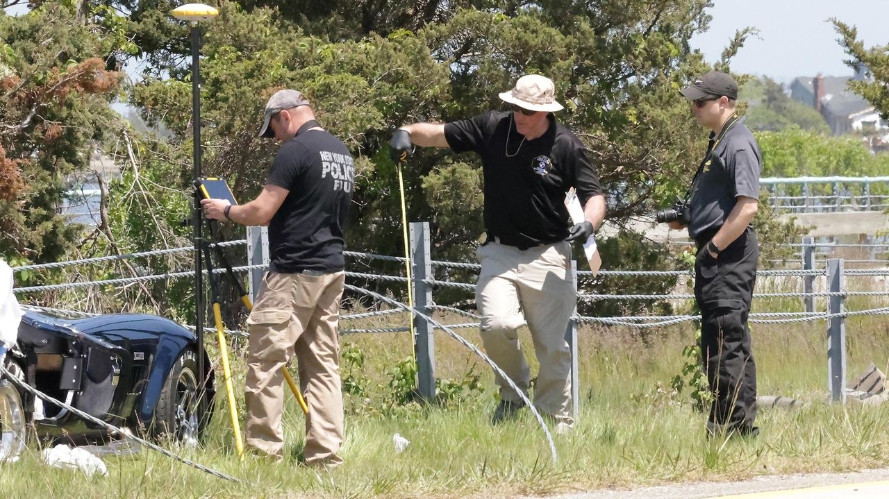 Police ID Daniel Fabrizio, Diane Seghposs of Smithtown as victims of ...