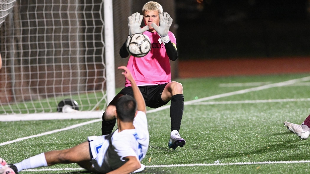 Nassau Class AA boys soccer championship: Calhoun vs. Garden City - Newsday