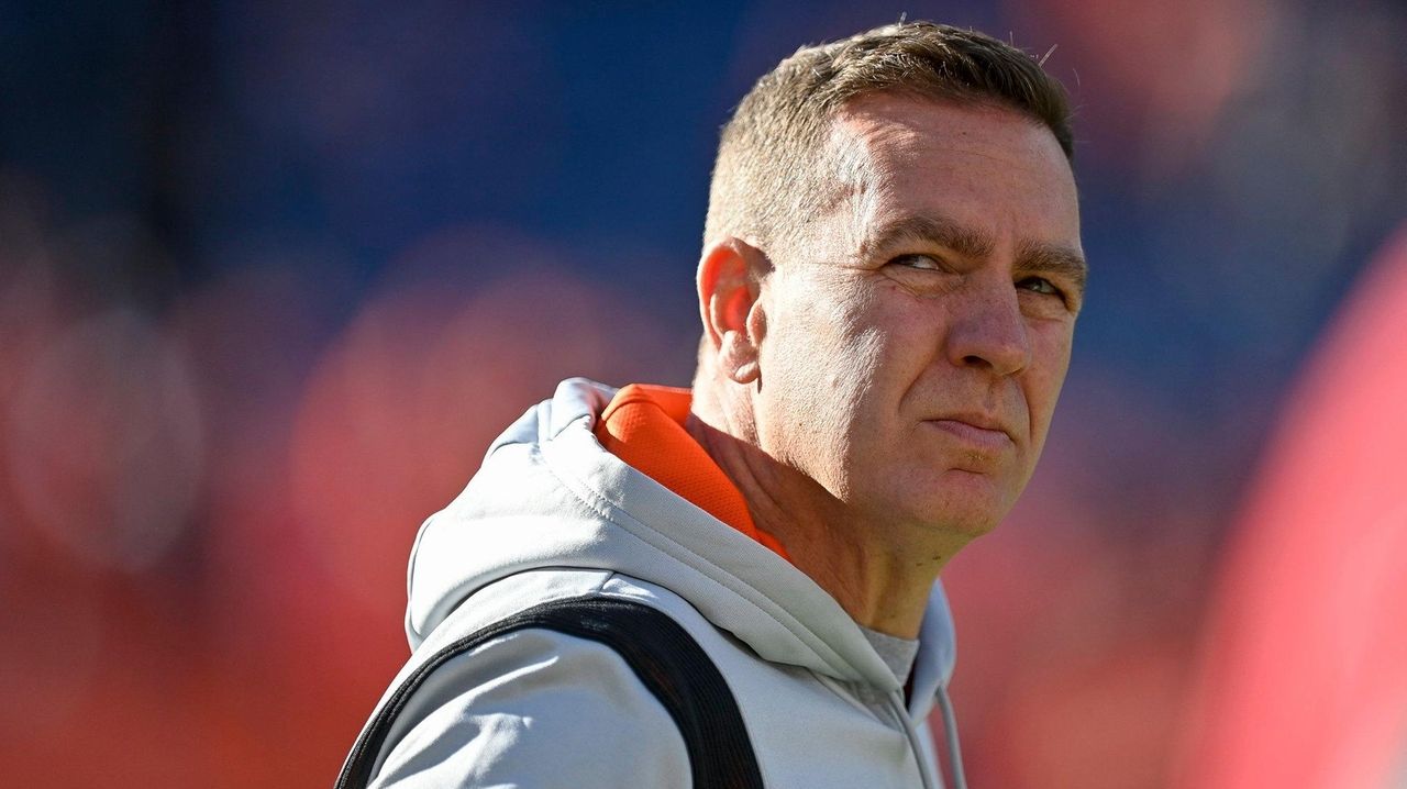 Giants interview Bengals defensive coordinator Lou Anarumo for opening ...