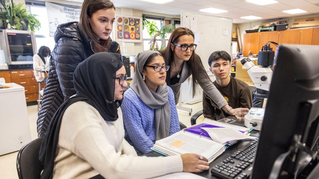 How LI school districts develop Regeneron science scholars - Newsday