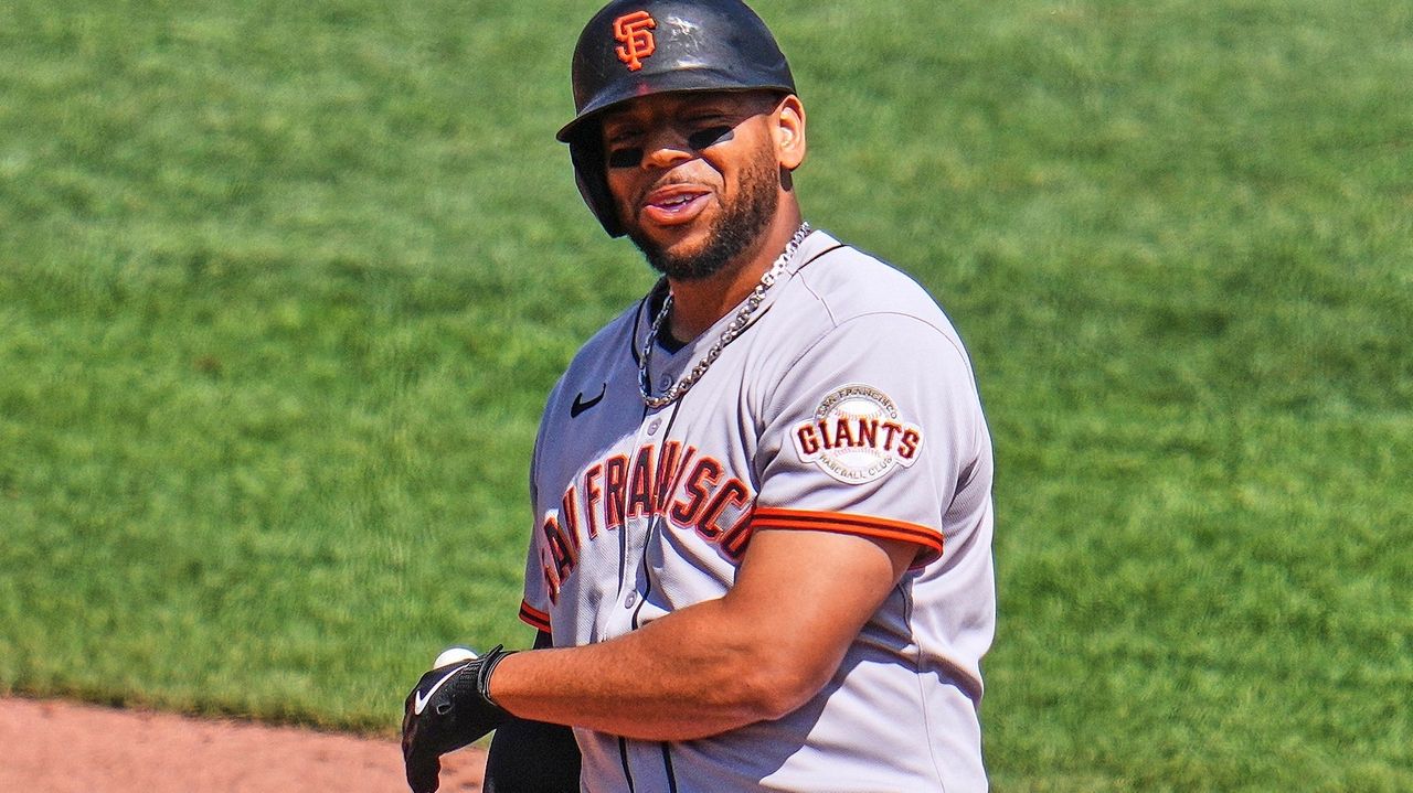 Dominic Smith hits go-ahead double in 9th as Giants rally for 4-2 win ...