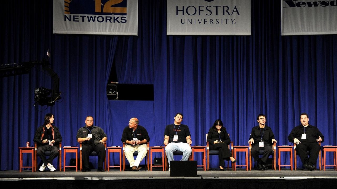 Hofstra prepares for governor debate - Newsday