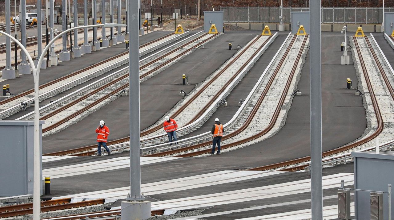 Breathing room: Expanded LIRR rail yard could boost rush-hour service ...