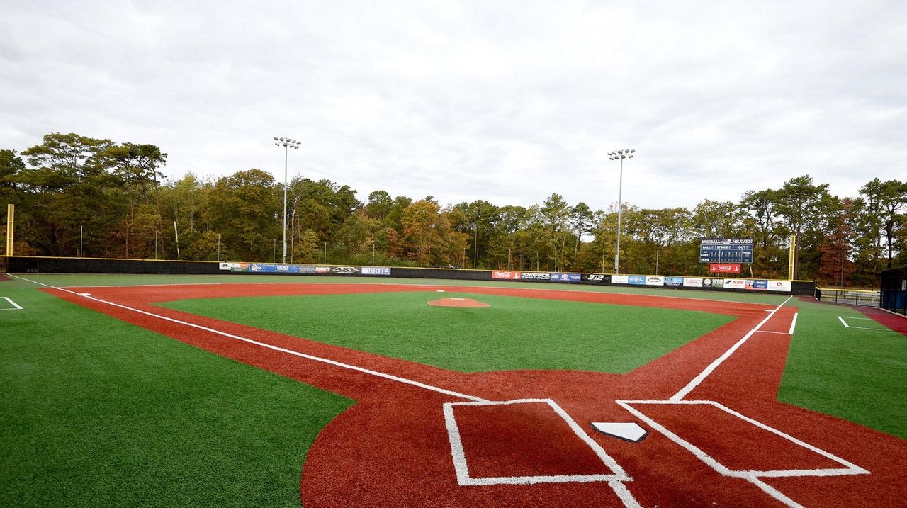 Parents can drop off kids for free baseball play on Black Friday - Newsday