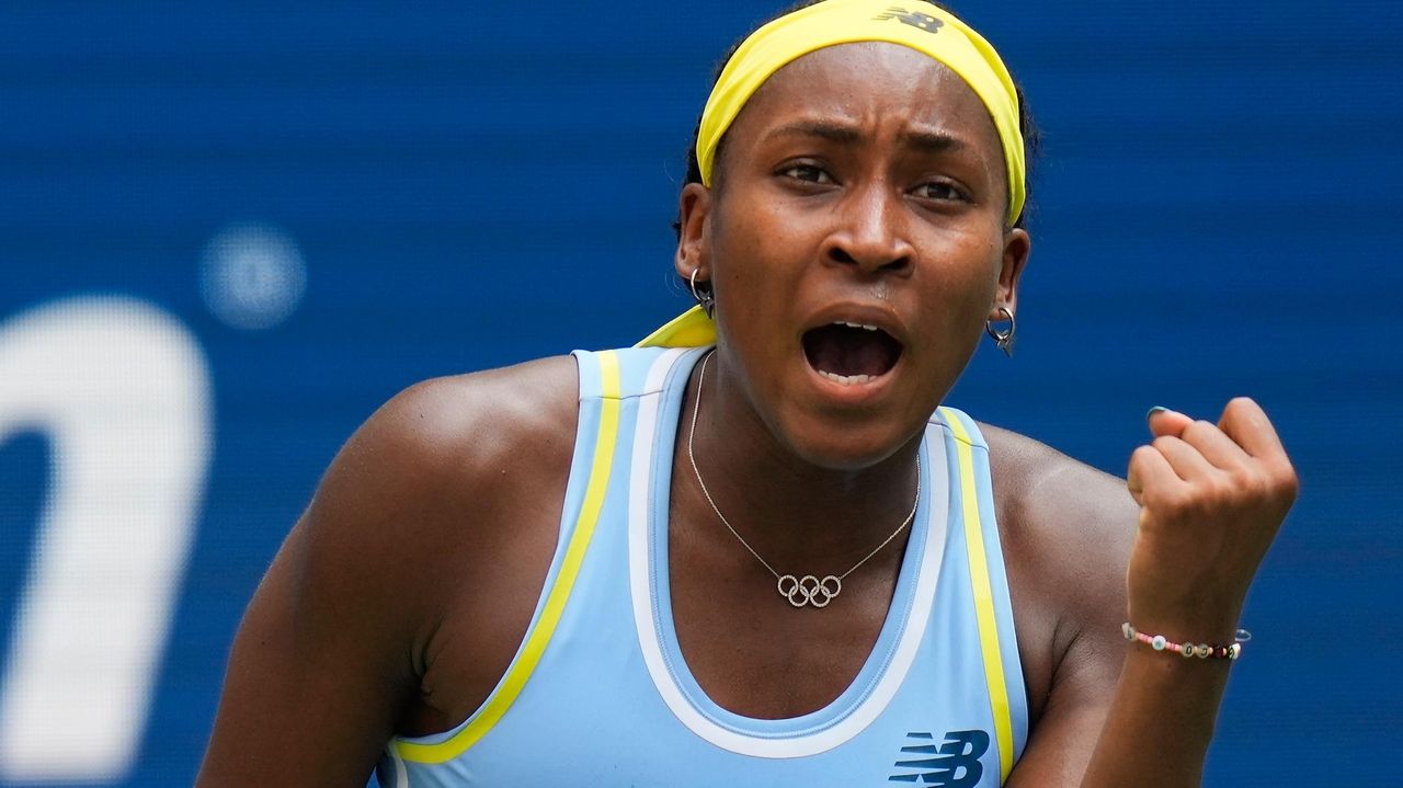 Coco Gauff begins her US Open title defense with an easy win after a ...