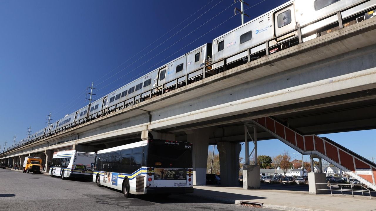 Amityville to start work in 2025 on pedestrian and bike path under LIRR ...