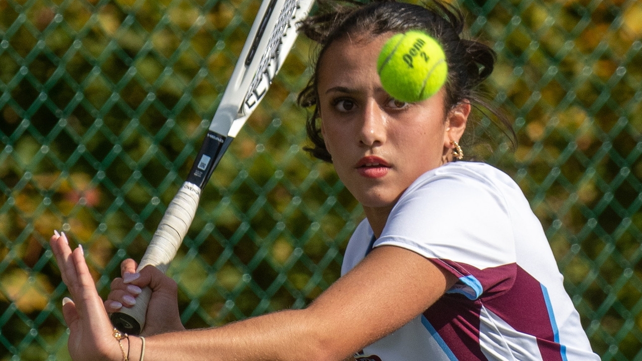 North Shore's Kailin Gochna advances to state girls tennis ...