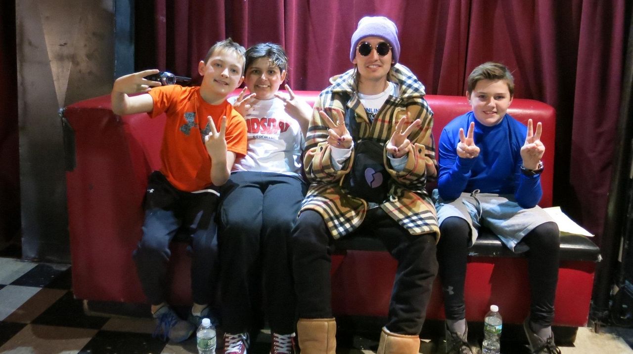 Gnash talks to LI kids about his new album and where he loves to sing ...