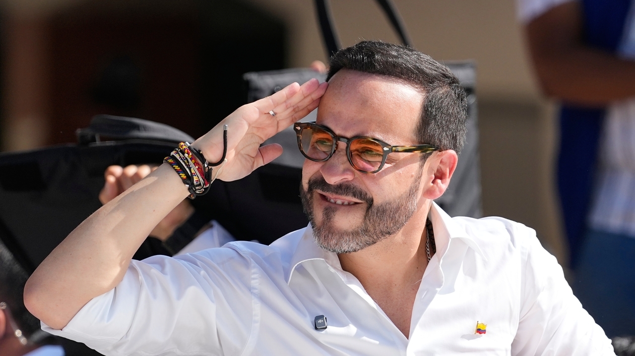 Colombian presidential candidate urges prosecutors to investigate ...