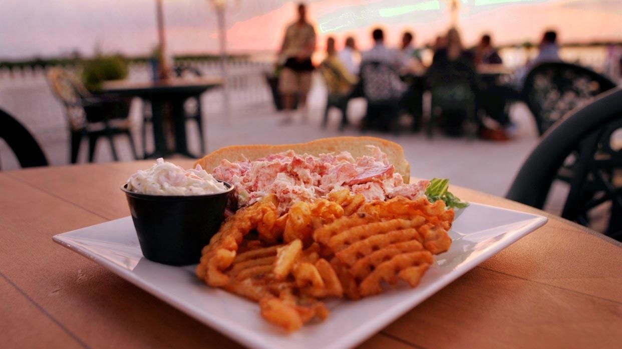 Singleton's Seafood Shack swims into Sea Cliff - Newsday