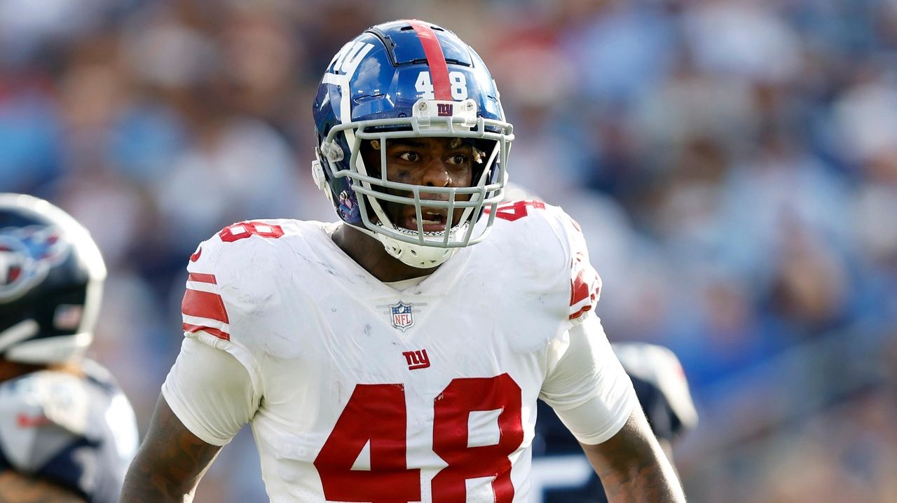 Giants' Tae Crowder apologizes to Brian Daboll and teammates for tweet ...