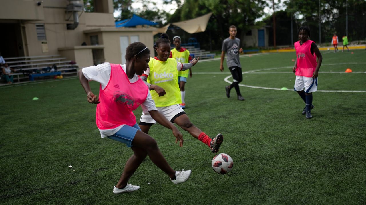 Haiti's soccer team hopes to keep inspiring fans in its historic debut ...