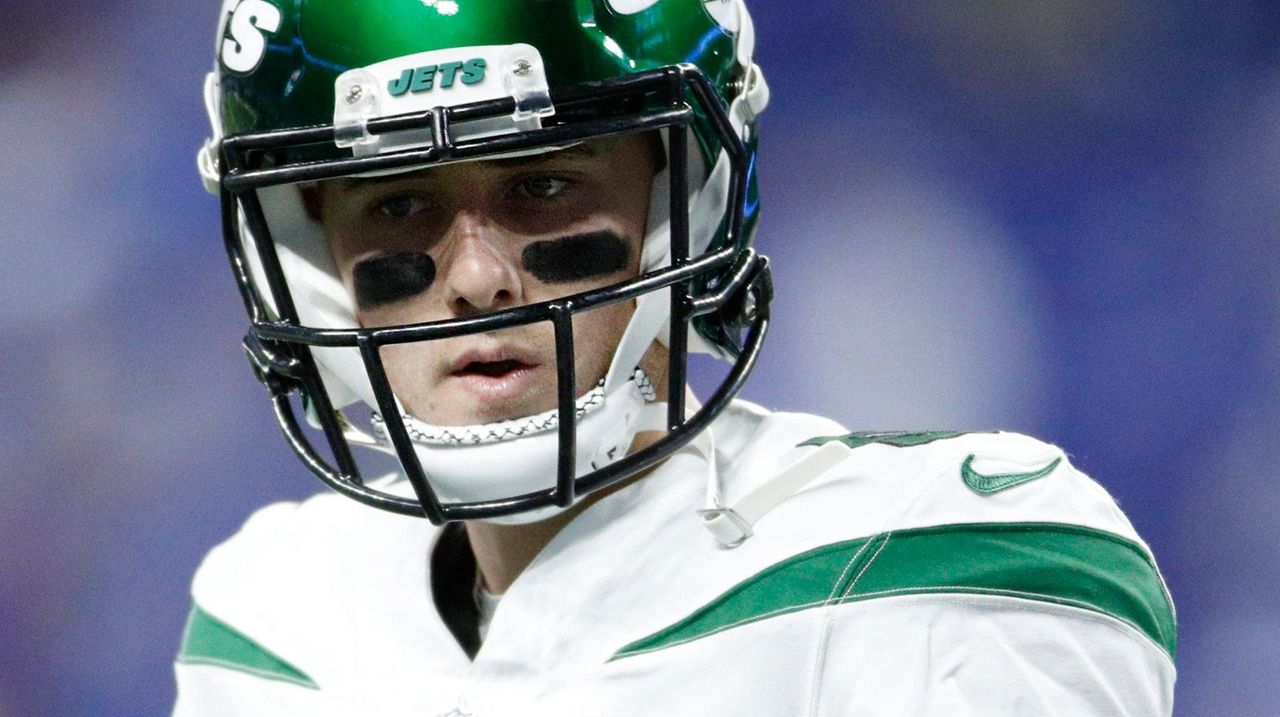 Jets QB Mike White exudes confidence, and it's contagious - Newsday