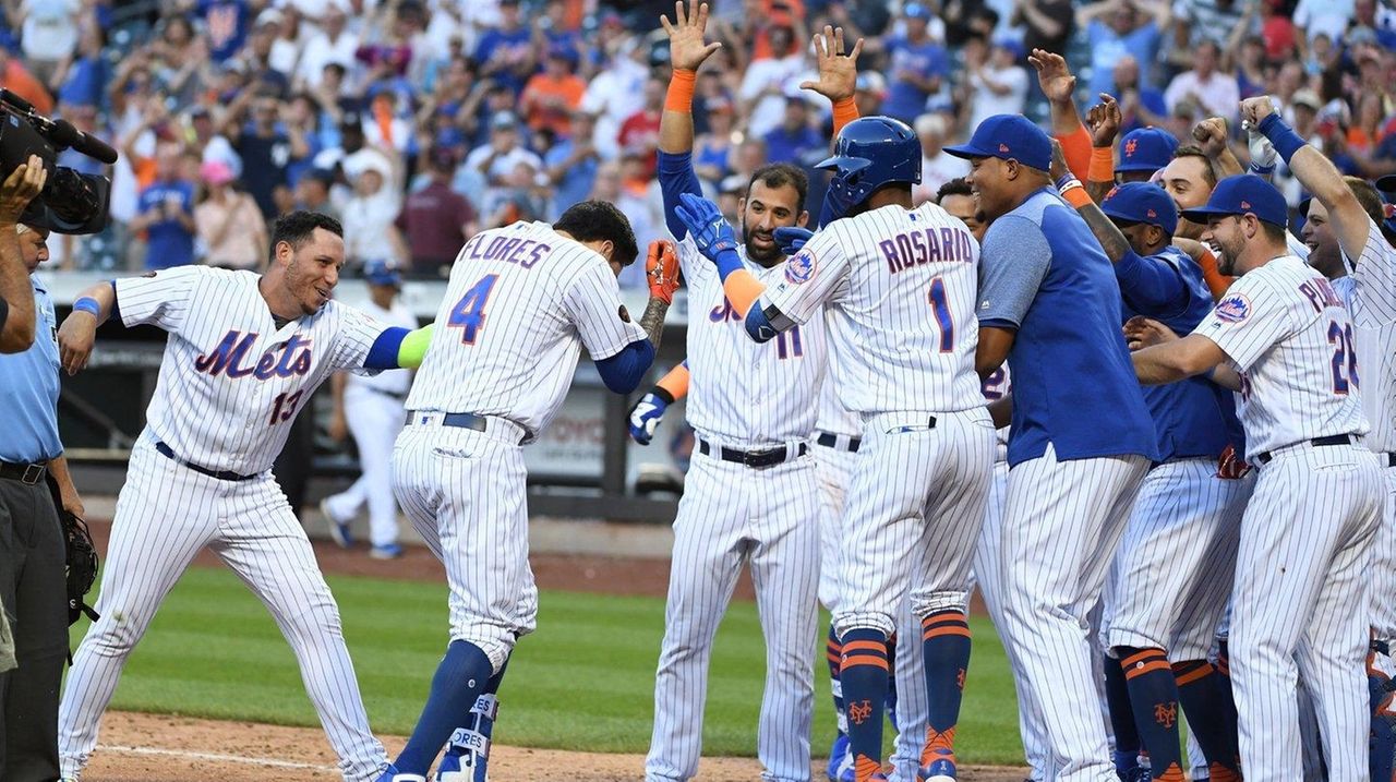 Flores gets 10th walk-off hit, Mets split doubleheader - Newsday