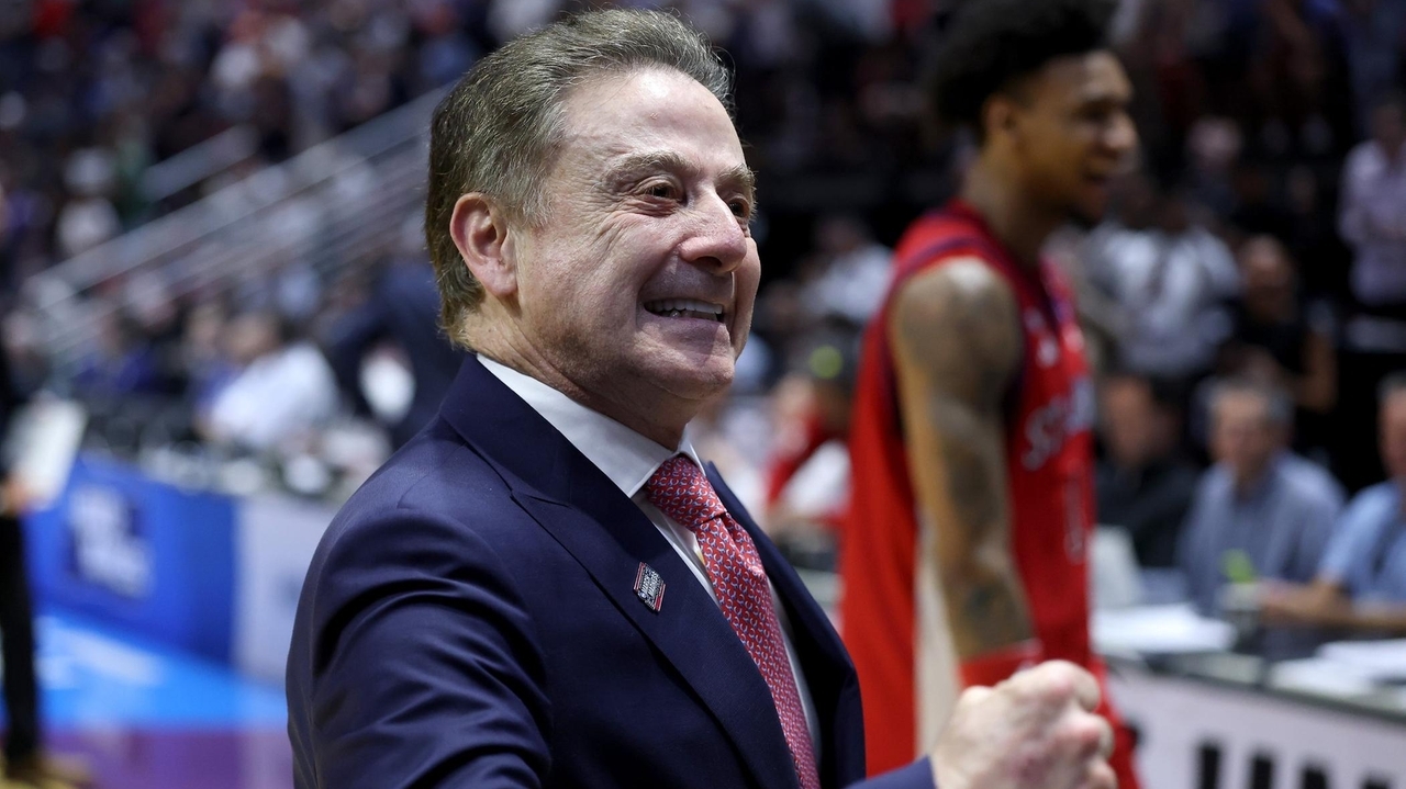 Roger Rubin: Rick Pitino has faith in St. John's 'program guys' - Newsday