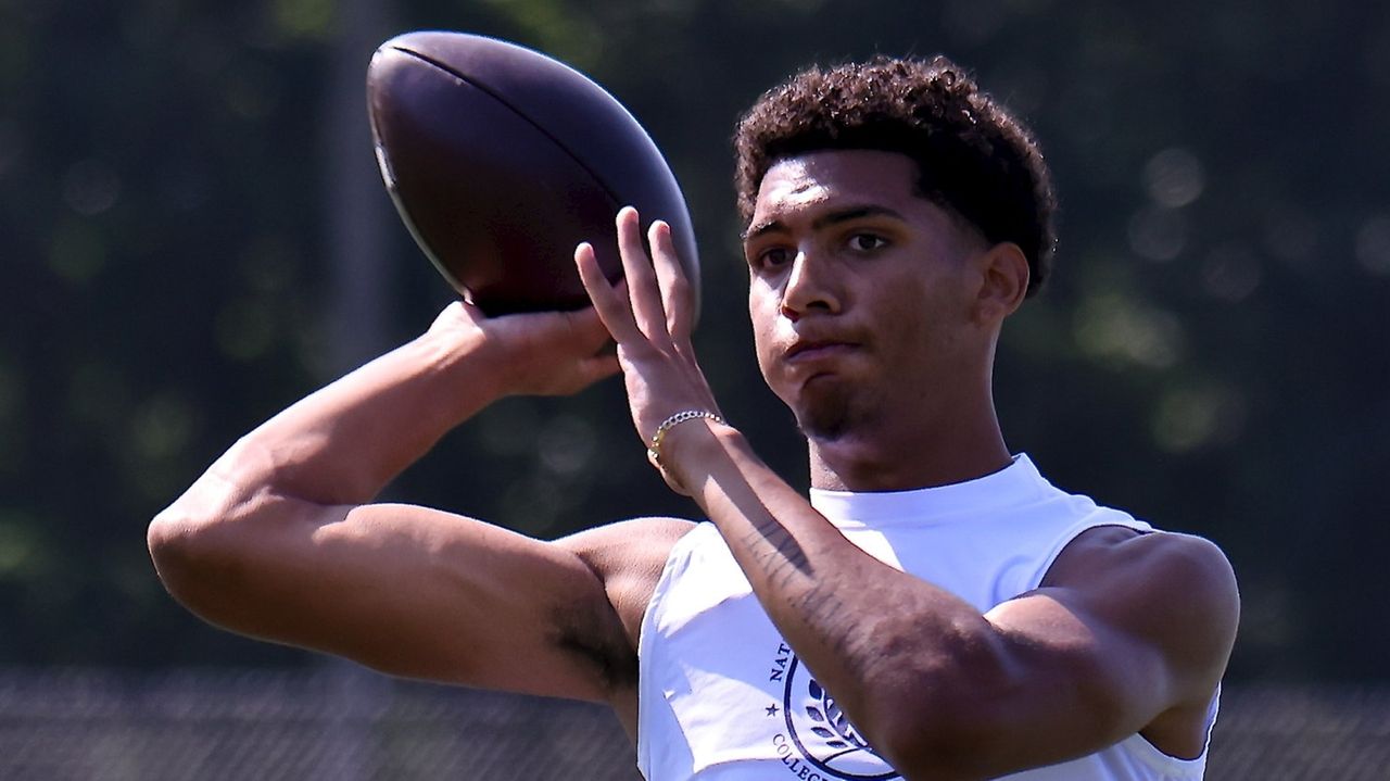 National Football Foundation Quarterback Challenge - Newsday