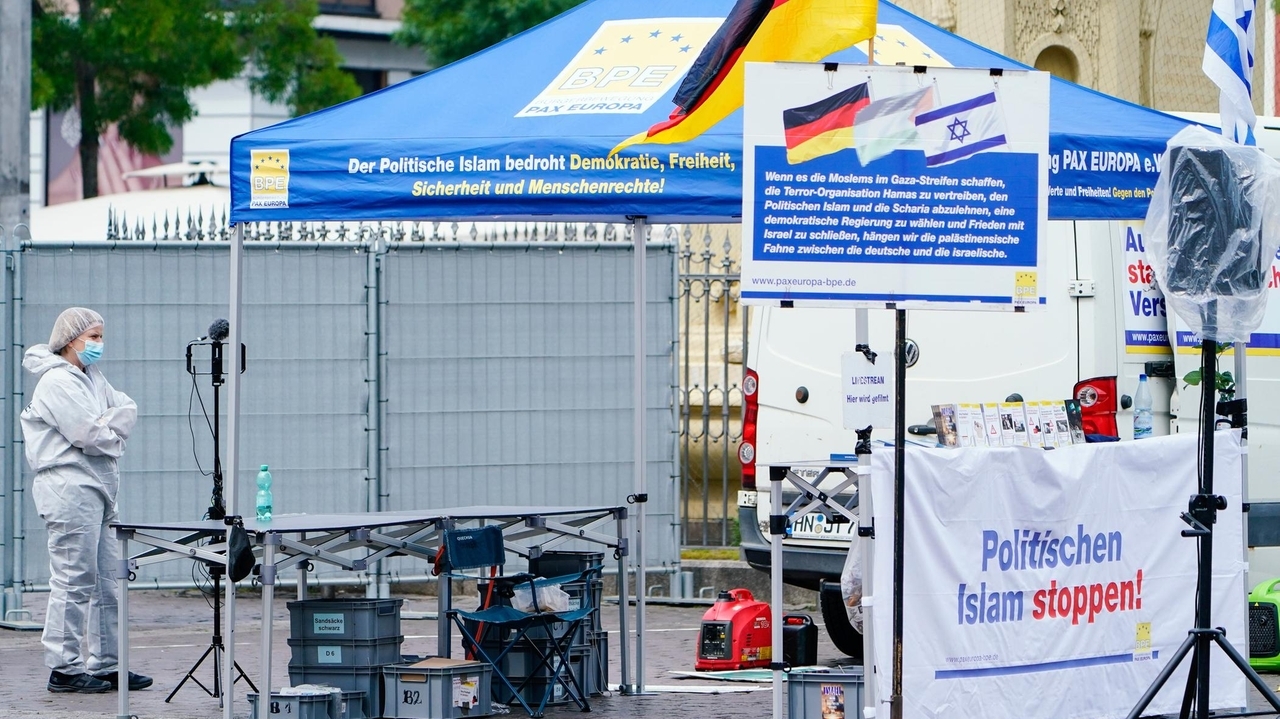 6 injured in a knife attack in the German city of Mannheim. Police shot ...